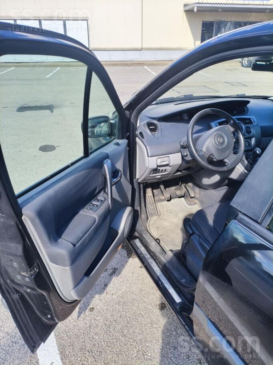 Melns Renault Scenic 2007 Rīga, ar dzinēja tilpumu 1.50 L un nobraukumu 177 tūkst. km par 3300 €, foto 8 vietnē AUTOMOTO.COM.LV