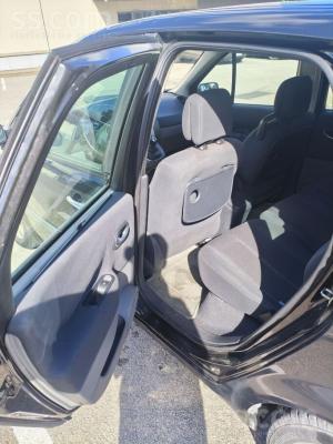 Melns Renault Scenic 2007 Rīga, ar dzinēja tilpumu 1.50 L un nobraukumu 177 tūkst. km par 3300 €, foto 9 vietnē AUTOMOTO.COM.LV