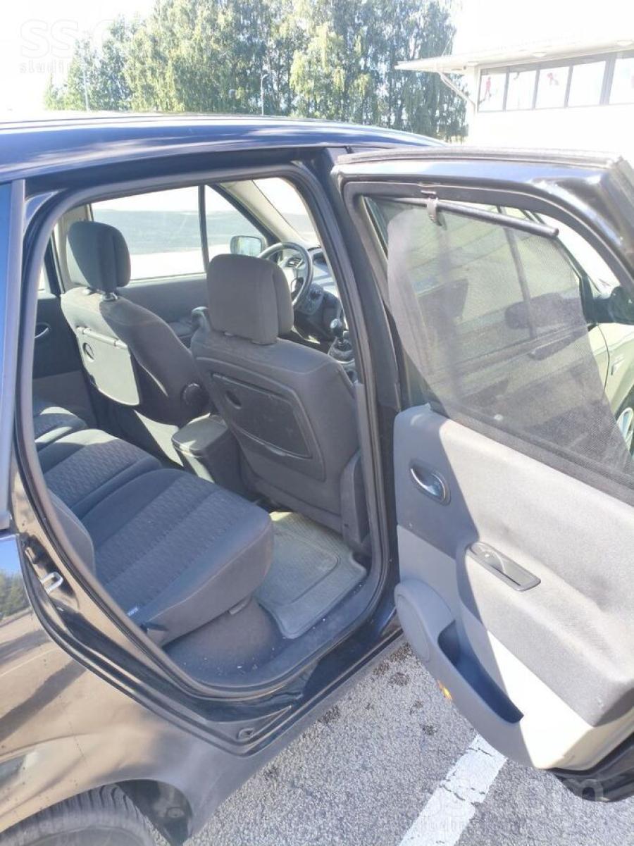 Melns Renault Scenic 2007 Rīga, ar dzinēja tilpumu 1.50 L un nobraukumu 177 tūkst. km par 3300 €, foto 11 vietnē AUTOMOTO.COM.LV