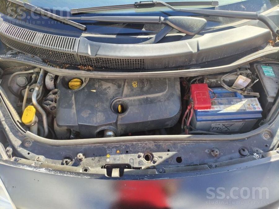 Melns Renault Scenic 2007 Rīga, ar dzinēja tilpumu 1.50 L un nobraukumu 177 tūkst. km par 3300 €, foto 14 vietnē AUTOMOTO.COM.LV