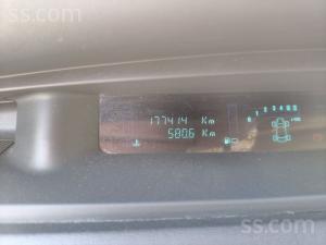 Melns Renault Scenic 2007 Rīga, ar dzinēja tilpumu 1.50 L un nobraukumu 177 tūkst. km par 3300 €, foto 15 vietnē AUTOMOTO.COM.LV