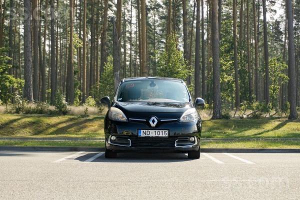 Black Renault Scenic 2013 in Riga, with an engine capacity of 1.50 L and mileage of 331 thousand km for 3490 €, photo 3 on AUTOMOTO.COM.LV