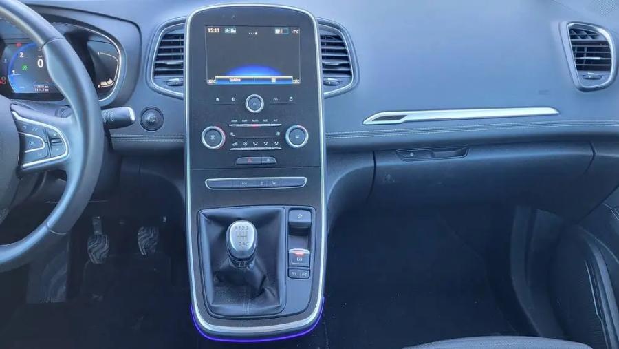 Melns Renault Scenic 2020 Rīga, ar dzinēja tilpumu 1.70 L un nobraukumu 0 tūkst. km par 9900 €, foto 12 vietnē AUTOMOTO.COM.LV