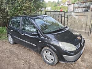 Black Renault Scenic 2003 in Riga, with an engine capacity of 2.00 L and mileage of 301 thousand km for 600 €, photo 3 on AUTOMOTO.COM.LV
