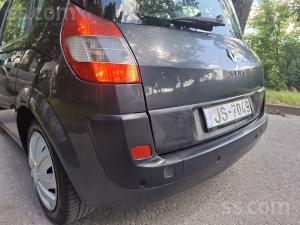 Melns Renault Scenic 2006 Daugavpils, ar dzinēja tilpumu 1.50 L un nobraukumu 335 tūkst. km par 950 €, foto 14 vietnē AUTOMOTO.COM.LV