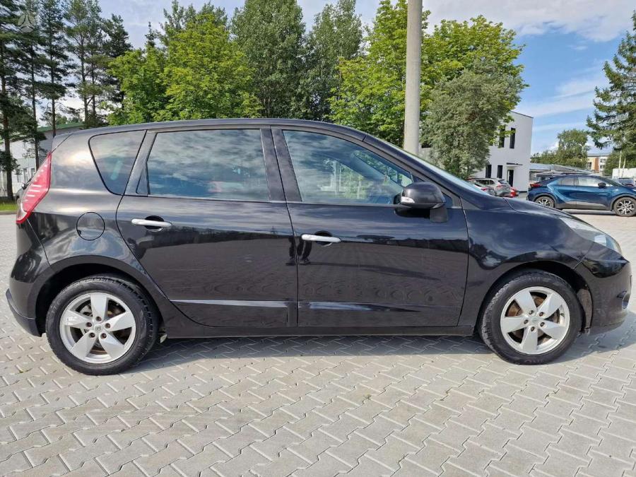 Black Renault Scenic 2009 in Siauliai, with an engine capacity of 1.46 L and mileage of 310 thousand km for 2950 €, photo 4 on AUTOMOTO.COM.LV
