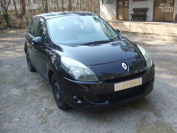 Melns Renault Scenic 2009 Druskininkai, ar dzinēja tilpumu 1.40 L un nobraukumu 202 tūkst. km par 2300 €, foto 8 vietnē AUTOMOTO.COM.LV