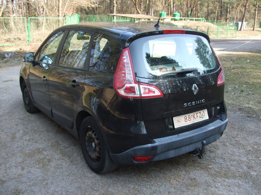 Melns Renault Scenic 2009 Druskininkai, ar dzinēja tilpumu 1.40 L un nobraukumu 260 tūkst. km par 999 €, foto 3 vietnē AUTOMOTO.COM.LV