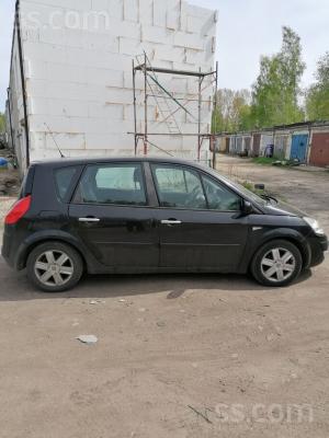 Melns Renault Scenic 2009 Rīga, ar dzinēja tilpumu 1.50 L un nobraukumu 282 tūkst. km par 1650 €, foto 3 vietnē AUTOMOTO.COM.LV