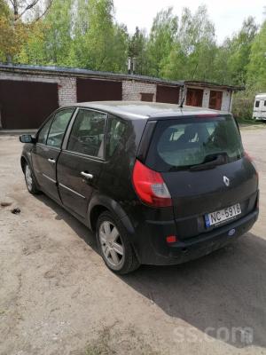 Melns Renault Scenic 2009 Rīga, ar dzinēja tilpumu 1.50 L un nobraukumu 282 tūkst. km par 1650 €, foto 4 vietnē AUTOMOTO.COM.LV