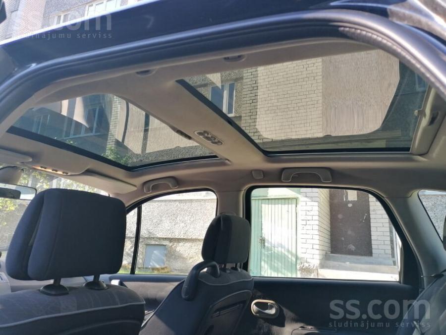 Melns Renault Scenic 2009 Rīga, ar dzinēja tilpumu 1.50 L un nobraukumu 282 tūkst. km par 1650 €, foto 11 vietnē AUTOMOTO.COM.LV