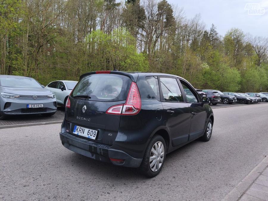 Melns Renault Scenic 2010 Viļņa, ar dzinēja tilpumu 1.50 L un nobraukumu 298 tūkst. km par 1000 €, foto 6 vietnē AUTOMOTO.COM.LV
