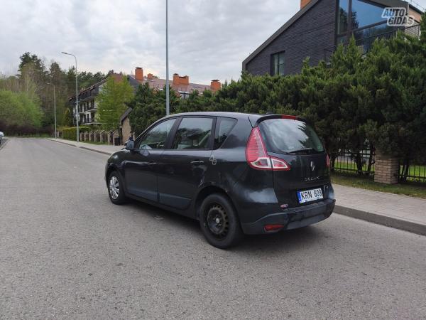 Black Renault Scenic 2010 in Vilnius, with an engine capacity of 1.50 L and mileage of 298 thousand km for 1000 €, photo 7 on AUTOMOTO.COM.LV