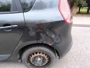 Melns Renault Scenic 2010 Viļņa, ar dzinēja tilpumu 1.50 L un nobraukumu 298 tūkst. km par 1000 €, foto 11 vietnē AUTOMOTO.COM.LV