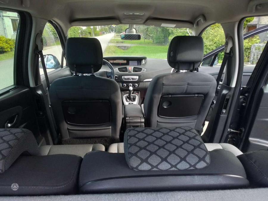 Melns Renault Scenic 2010 Šauļi, ar dzinēja tilpumu 1.46 L un nobraukumu 219 tūkst. km par 2800 €, foto 11 vietnē AUTOMOTO.COM.LV
