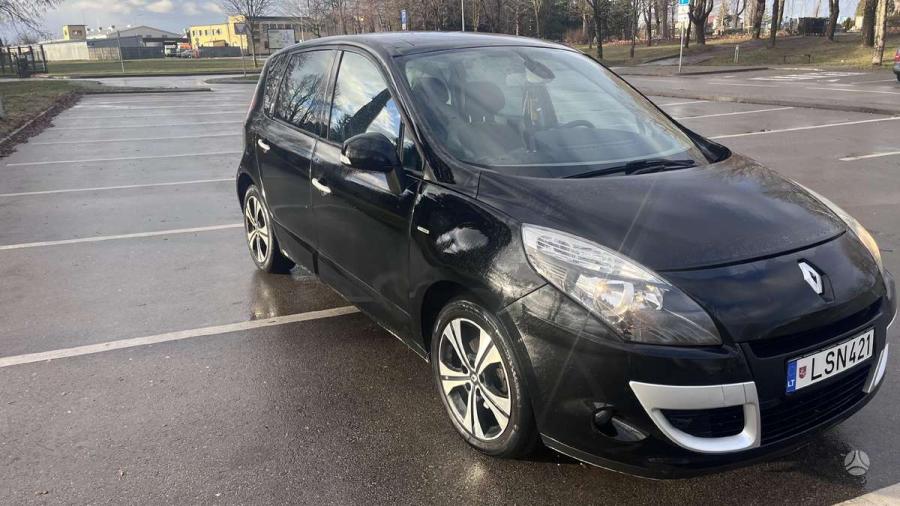 Black Renault Scenic 2011 in Taurage, with an engine capacity of 1.87 L and mileage of 334 thousand km for 2400 €, photo 4 on AUTOMOTO.COM.LV