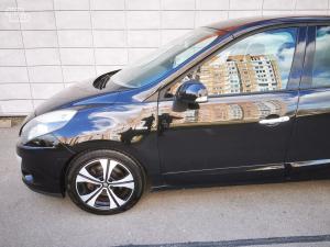 Melns Renault Scenic 2011 Klaipėda, ar dzinēja tilpumu 1.90 L un nobraukumu 153 tūkst. km par 3590 €, foto 12 vietnē AUTOMOTO.COM.LV