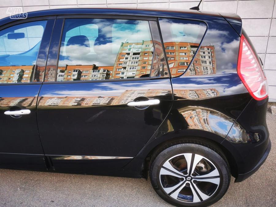 Melns Renault Scenic 2011 Klaipėda, ar dzinēja tilpumu 1.90 L un nobraukumu 153 tūkst. km par 3590 €, foto 13 vietnē AUTOMOTO.COM.LV