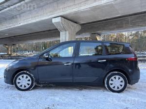 Black Renault Scenic 2011 in Riga, with an engine capacity of 1.50 L and mileage of 441 thousand km for 1200 €, photo 4 on AUTOMOTO.COM.LV