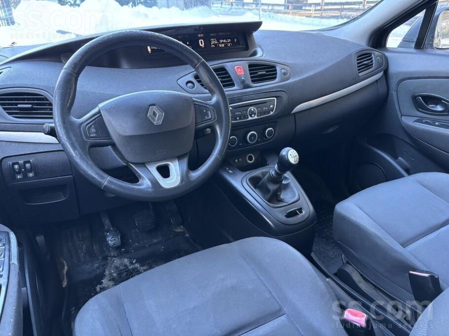 Black Renault Scenic 2011 in Riga, with an engine capacity of 1.50 L and mileage of 441 thousand km for 1200 €, photo 12 on AUTOMOTO.COM.LV