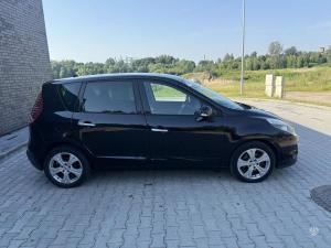 Melns Renault Scenic 2012 Jurbarkas, ar dzinēja tilpumu 1.60 L un nobraukumu 262 tūkst. km par 3450 €, foto 4 vietnē AUTOMOTO.COM.LV