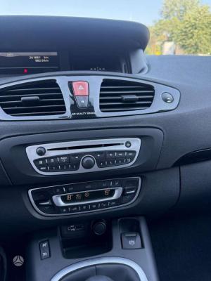 Melns Renault Scenic 2012 Jurbarkas, ar dzinēja tilpumu 1.60 L un nobraukumu 262 tūkst. km par 3450 €, foto 9 vietnē AUTOMOTO.COM.LV