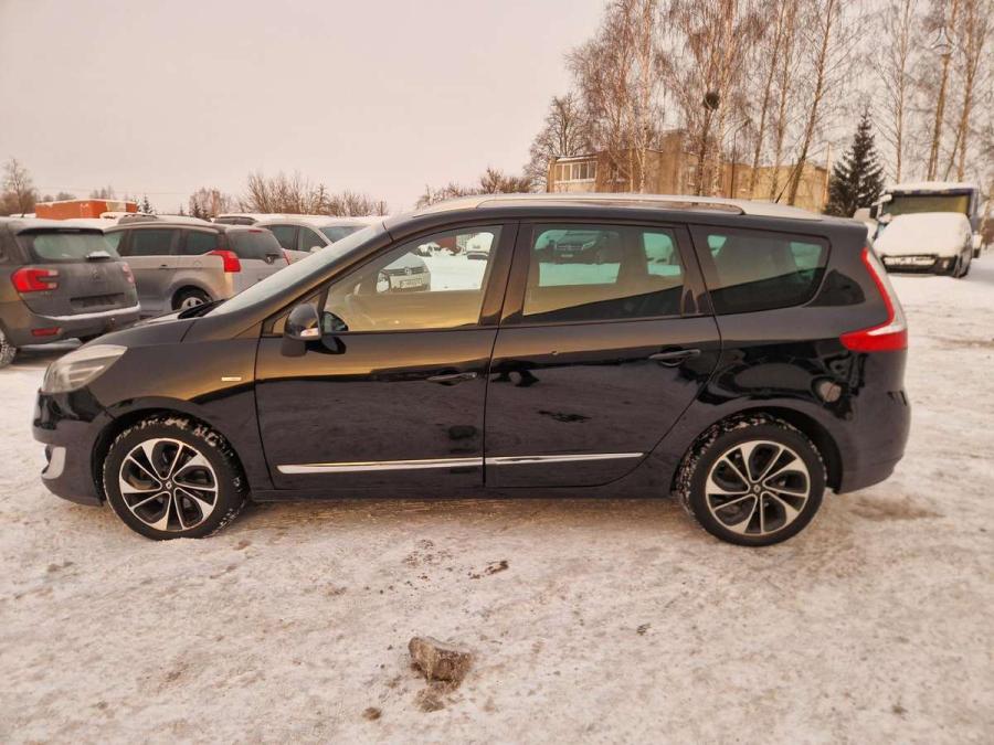 Black Renault Scenic 2013 in Ukmerge, with an engine capacity of 1.60 L and mileage of 250 thousand km for 3000 €, photo 9 on AUTOMOTO.COM.LV