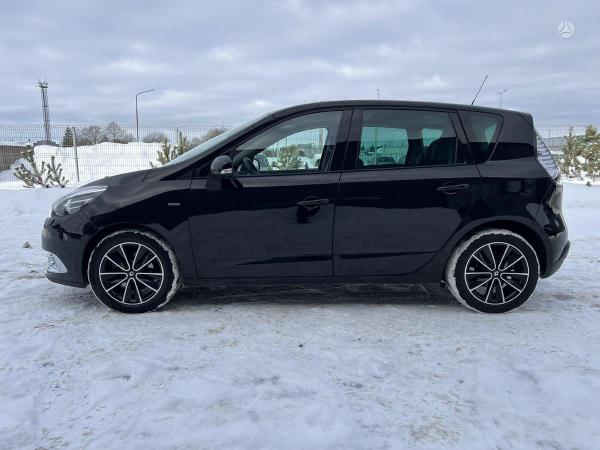 Melns Renault Scenic 2013 Šauļi, ar dzinēja tilpumu 1.46 L un nobraukumu 138 tūkst. km par 5150 €, foto 4 vietnē AUTOMOTO.COM.LV