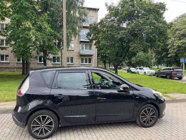 Black Renault Scenic 2013 in Klaipeda, with an engine capacity of 1.50 L and mileage of 228 thousand km for 4100 €, photo 3 on AUTOMOTO.COM.LV