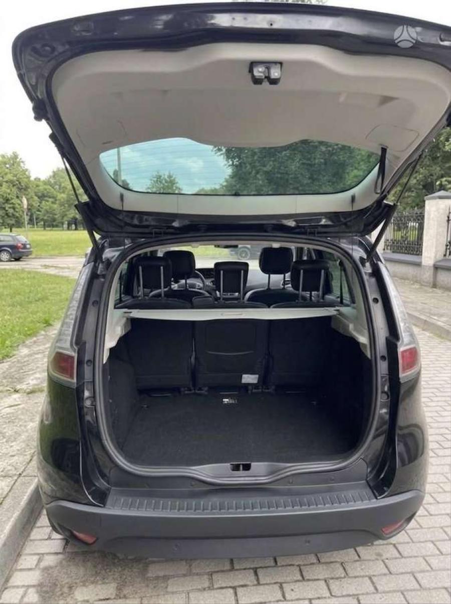Black Renault Scenic 2013 in Klaipeda, with an engine capacity of 1.50 L and mileage of 228 thousand km for 4100 €, photo 6 on AUTOMOTO.COM.LV