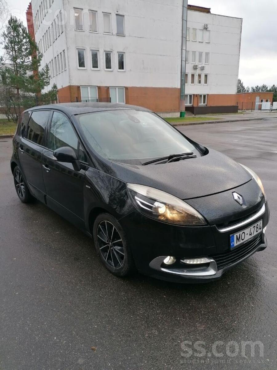 Melns Renault Scenic 2013 Rīga, ar dzinēja tilpumu 1.60 L un nobraukumu 269 tūkst. km par 3650 €, foto 3 vietnē AUTOMOTO.COM.LV