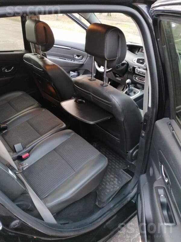 Black Renault Scenic 2013 in Riga, with an engine capacity of 1.60 L and mileage of 269 thousand km for 3650 €, photo 10 on AUTOMOTO.COM.LV