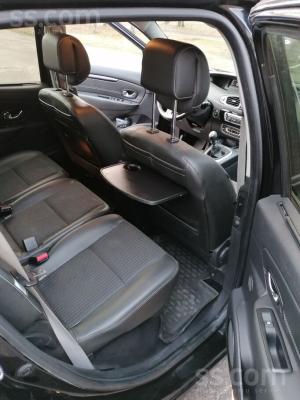 Melns Renault Scenic 2013 Rīga, ar dzinēja tilpumu 1.60 L un nobraukumu 269 tūkst. km par 3650 €, foto 10 vietnē AUTOMOTO.COM.LV