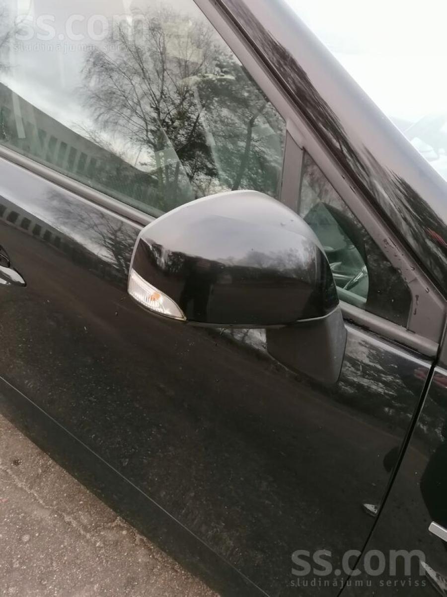 Melns Renault Scenic 2013 Rīga, ar dzinēja tilpumu 1.60 L un nobraukumu 269 tūkst. km par 3650 €, foto 12 vietnē AUTOMOTO.COM.LV