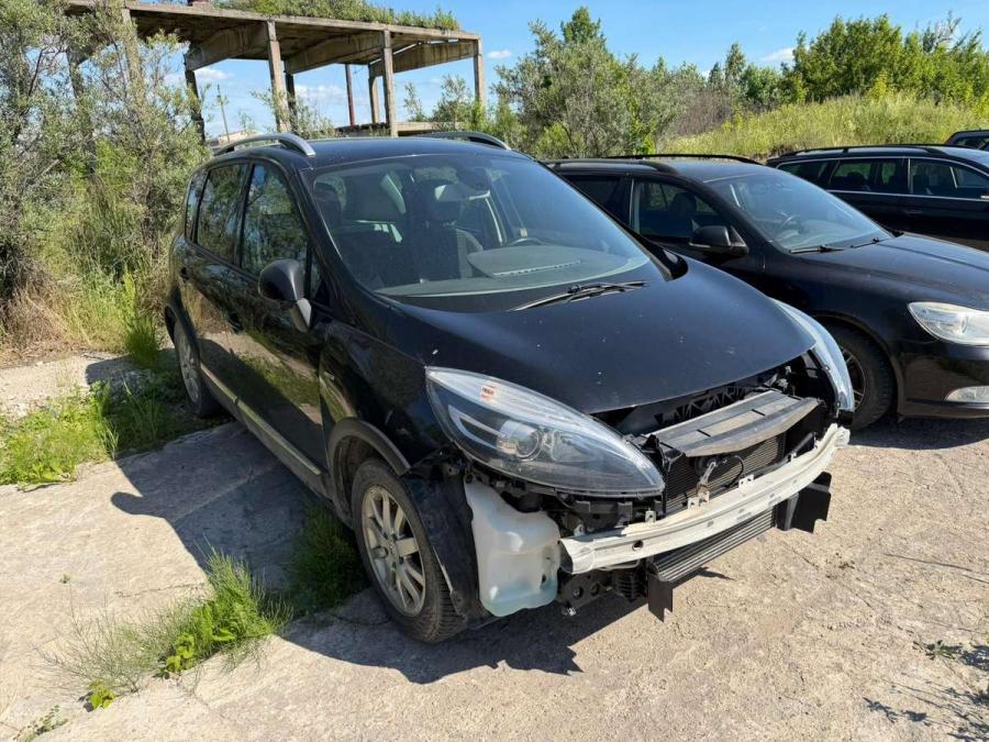 Черный Рено Сценик 2014 в Кельме, объемом двигателя 1.46 л и пробегом 250 тыс. км за 2550 €, фото 9 на AUTOMOTO.COM.LV