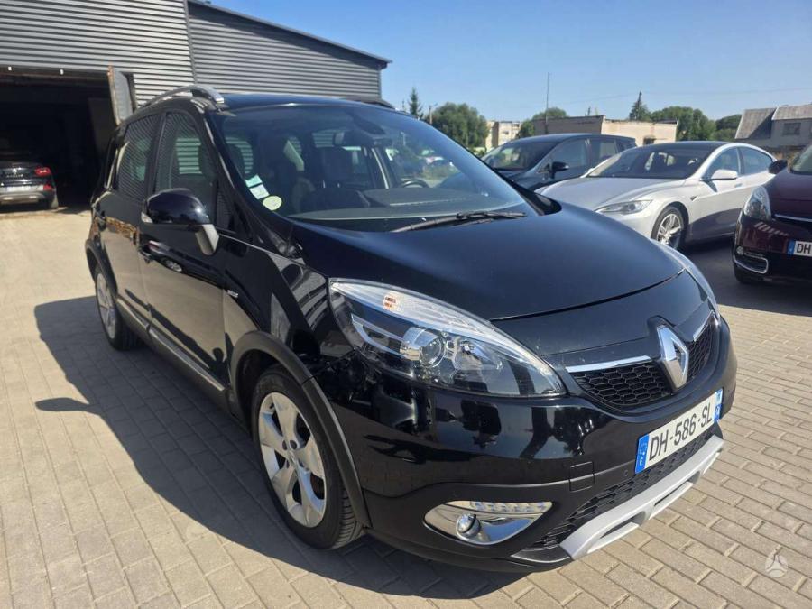 Melns Renault Scenic 2014 Tauragė, ar dzinēja tilpumu 1.46 L un nobraukumu 230 tūkst. km par 4800 €, foto 4 vietnē AUTOMOTO.COM.LV