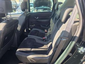 Melns Renault Scenic 2014 Tauragė, ar dzinēja tilpumu 1.46 L un nobraukumu 230 tūkst. km par 4800 €, foto 17 vietnē AUTOMOTO.COM.LV