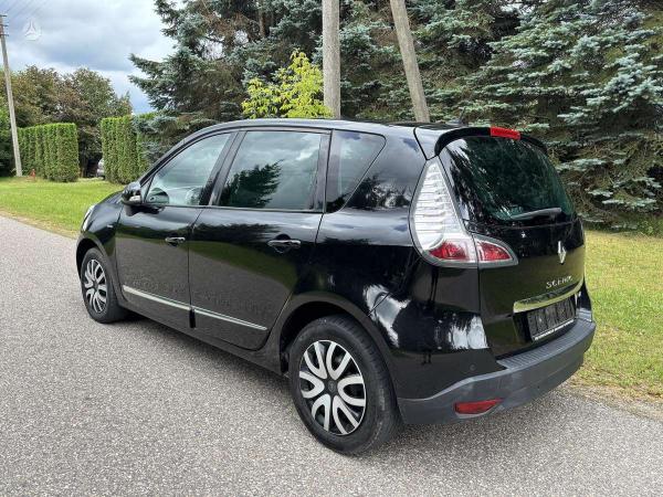 Renault Scenic 2014 in Utena on AUTOMOTO.COM.LV Black Renault Scenic 2014 in Utena, with an engine capacity of 1.60 L and mileage of 222 thousand km for 3850 €, photo 7 on AUTOMOTO.COM.LV
