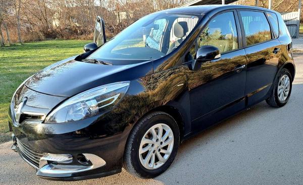 Black Renault Scenic 2015 in Siauliai, with an engine capacity of 1.46 L and mileage of 260 thousand km for 4300 €, photo 6 on AUTOMOTO.COM.LV