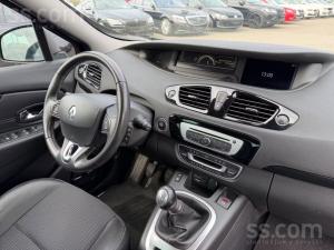Melns Renault Scenic 2015 Ogre, ar dzinēja tilpumu 1.60 L un nobraukumu 79 tūkst. km par 5999 €, foto 14 vietnē AUTOMOTO.COM.LV