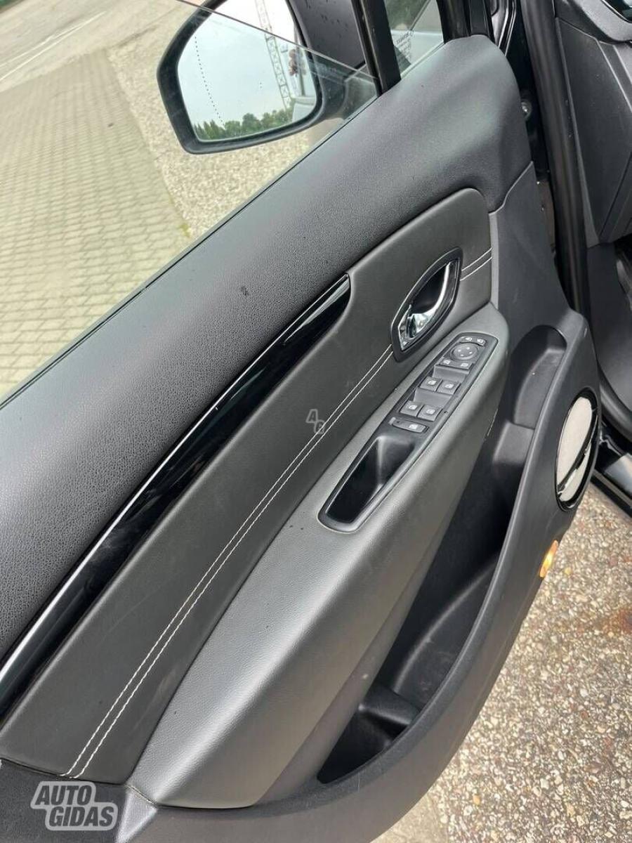 Black Renault Scenic 2015 in Marijampole, with an engine capacity of 1.50 L and mileage of 220 thousand km for 4950 €, photo 13 on AUTOMOTO.COM.LV