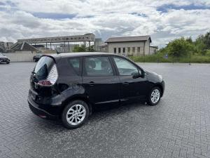 Black Renault Scenic 2015 in Telschi, with an engine capacity of 1.46 L and mileage of 261 thousand km for 4500 €, photo 9 on AUTOMOTO.COM.LV