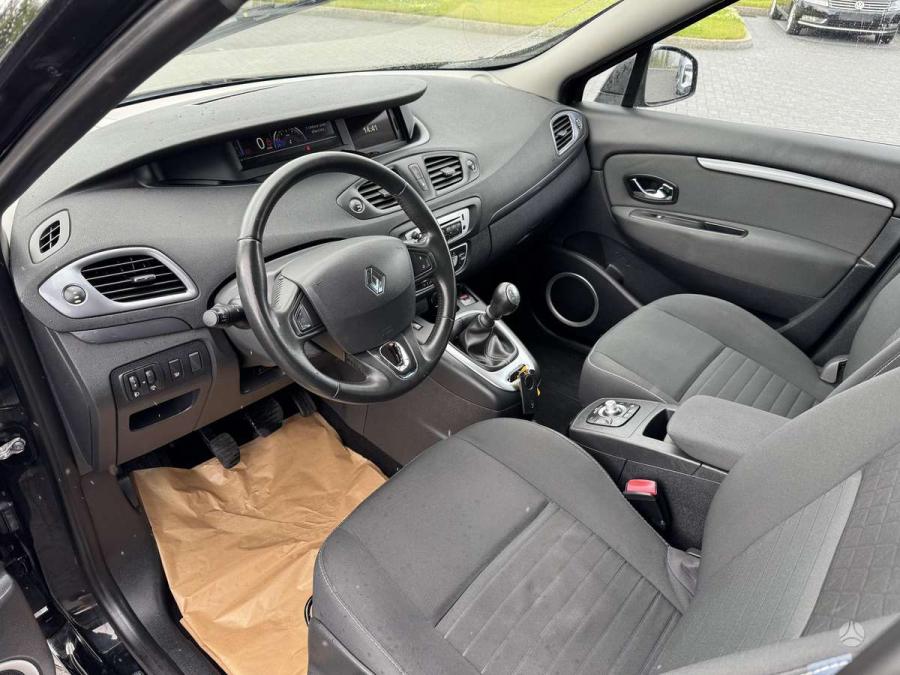 Black Renault Scenic 2015 in Telschi, with an engine capacity of 1.46 L and mileage of 261 thousand km for 4500 €, photo 15 on AUTOMOTO.COM.LV
