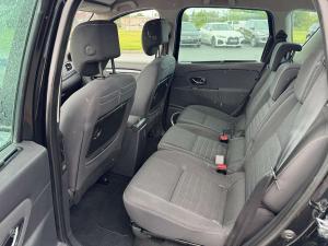Black Renault Scenic 2015 in Telschi, with an engine capacity of 1.46 L and mileage of 261 thousand km for 4500 €, photo 17 on AUTOMOTO.COM.LV