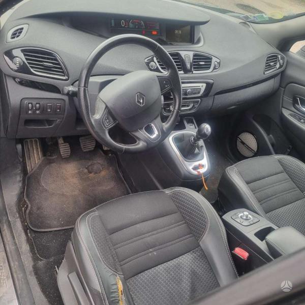 Melns Renault Scenic 2016 Tauragė, ar dzinēja tilpumu 1.60 L un nobraukumu 412 tūkst. km par 2600 €, foto 6 vietnē AUTOMOTO.COM.LV
