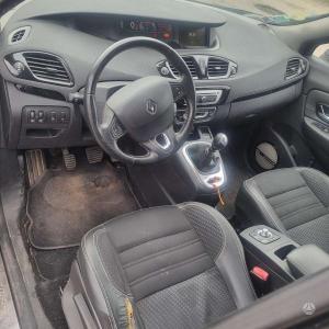 Black Renault Scenic 2016 in Taurage, with an engine capacity of 1.60 L and mileage of 412 thousand km for 2600 €, photo 7 on AUTOMOTO.COM.LV
