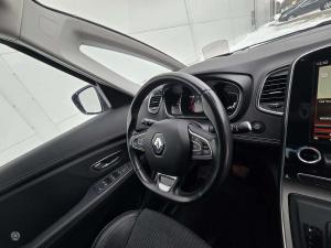 Black Renault Scenic 2020 in Kaunas, with an engine capacity of 1.75 L and mileage of 214 thousand km for 8200 €, photo 13 on AUTOMOTO.COM.LV