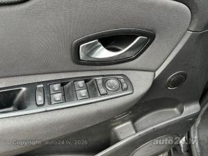 Melns Renault Scenic 2010 Tallina, ar dzinēja tilpumu 1.90 L un nobraukumu 229 tūkst. km par 2950 €, foto 16 vietnē AUTOMOTO.COM.LV