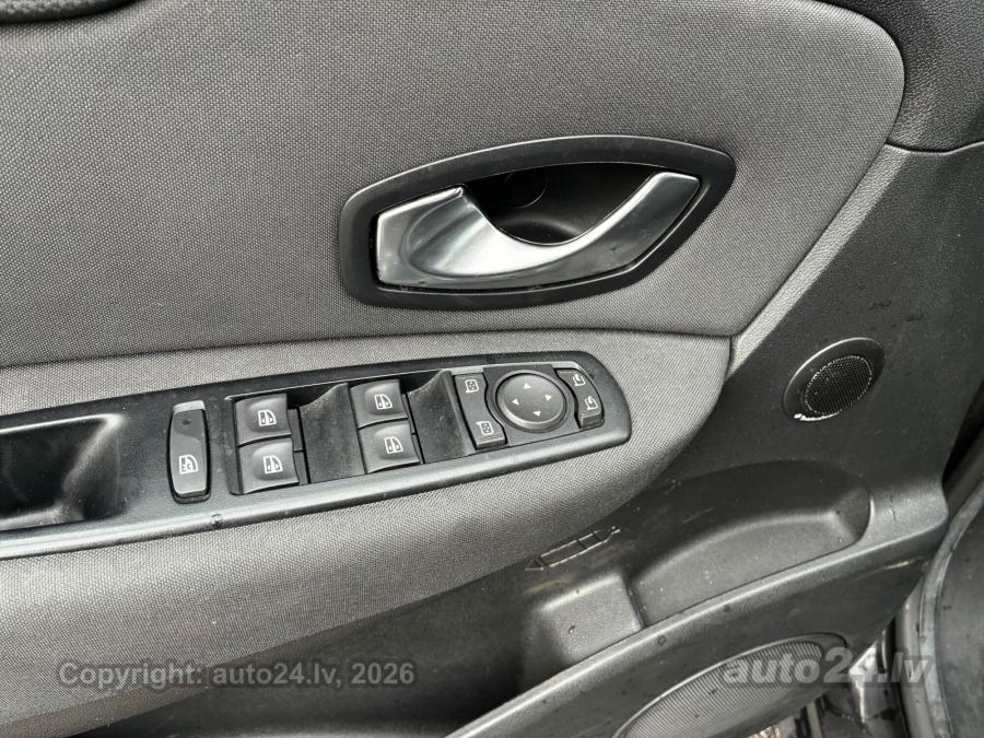 Melns Renault Scenic 2010 Tallina, ar dzinēja tilpumu 1.90 L un nobraukumu 229 tūkst. km par 2950 €, foto 16 vietnē AUTOMOTO.COM.LV