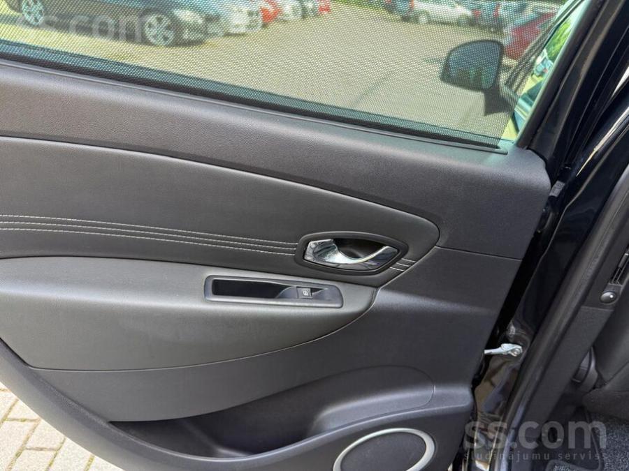 Melns Renault Scenic 2011 Talsi, ar dzinēja tilpumu 2.00 L un nobraukumu 183 tūkst. km par 5470 €, foto 21 vietnē AUTOMOTO.COM.LV